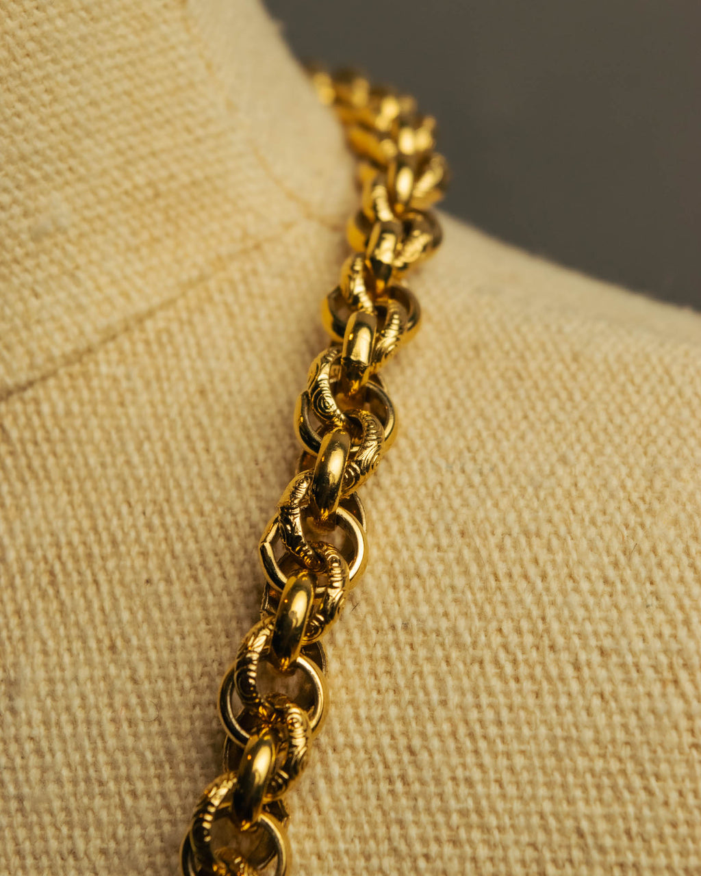 -SPECIAL- “YVES SAINT LAURENT” 80’s-90’s Baroque statement necklace – MOOD