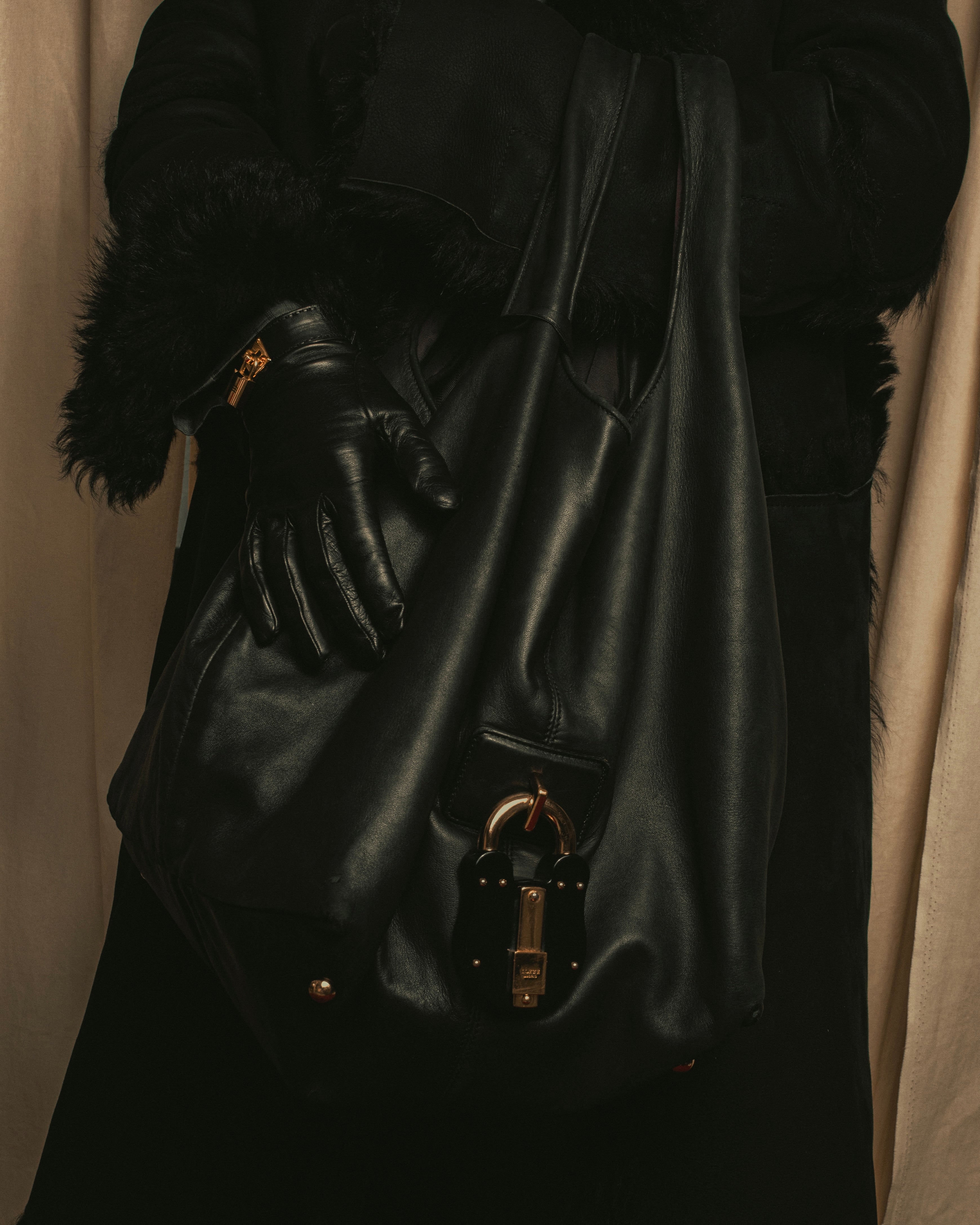 LOEWE - Calle Oversized Padlock Leather Bag - Black – MOOD