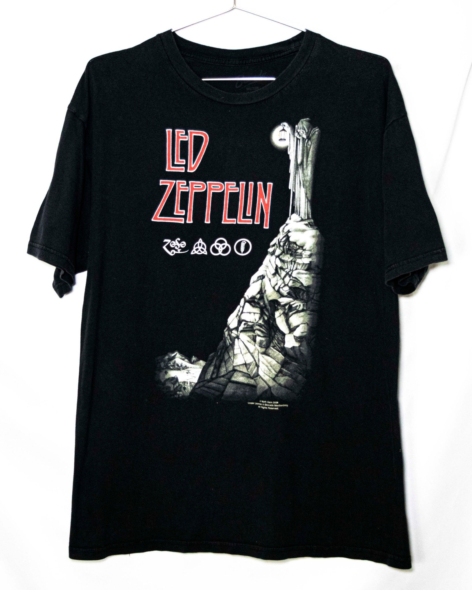 "LED ZEPPELIN" Magician on cliff – MOOD